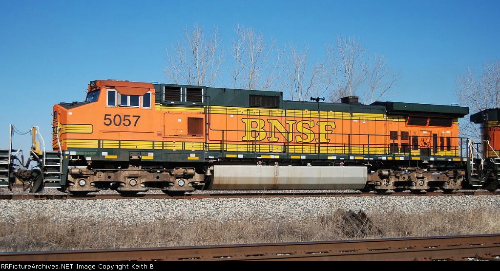 BNSF 5057